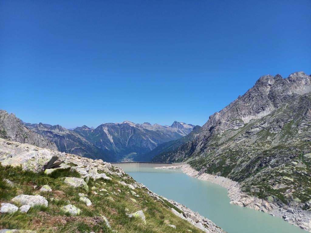 Am Sonntag geniessen wir dann den neuen Rundweg um den Albignasee ...